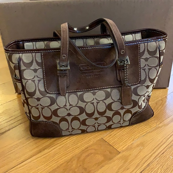 Coach | Bags | Coach Signature Series Handbag | Poshmark